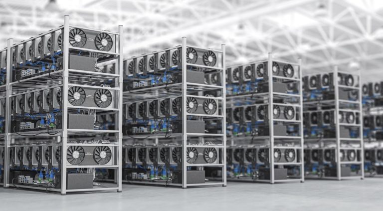 Bitcoin Power Law Under Fire: Experts Clash Over Its Validity